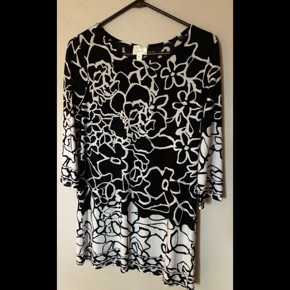 Misia | Tops | Great Looking Misia Black White Tunic Top Medium | Poshmark